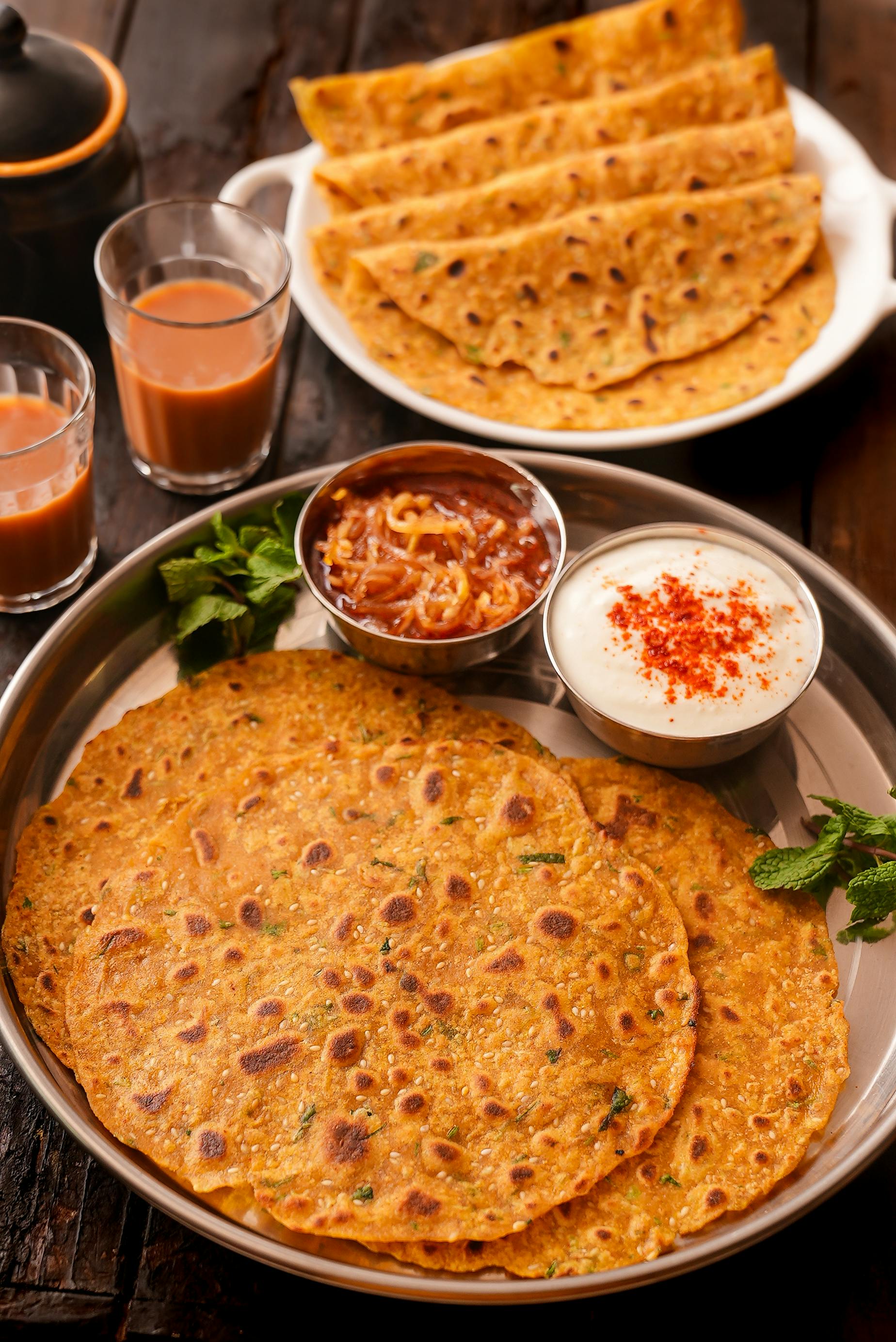 Aloo Paratha With Dahi