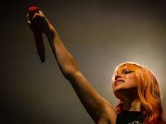 Bandas emo dos anos 2000