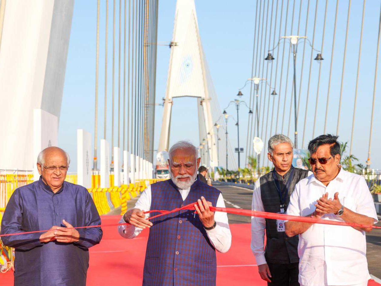 PM Modi Inaugurates Indias Longest Cable-Stayed Bridge
