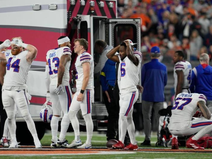 NFL rocked by scary player collapse