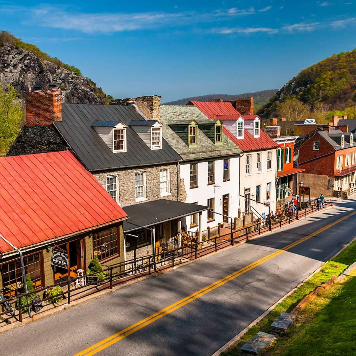 Best Appalachian Trail Towns In The US