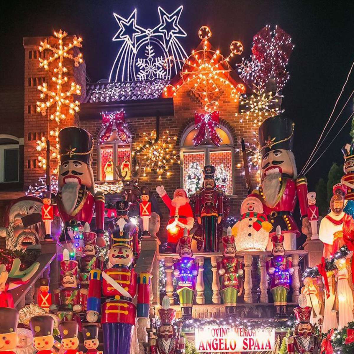 Best Christmas Light Displays In The US